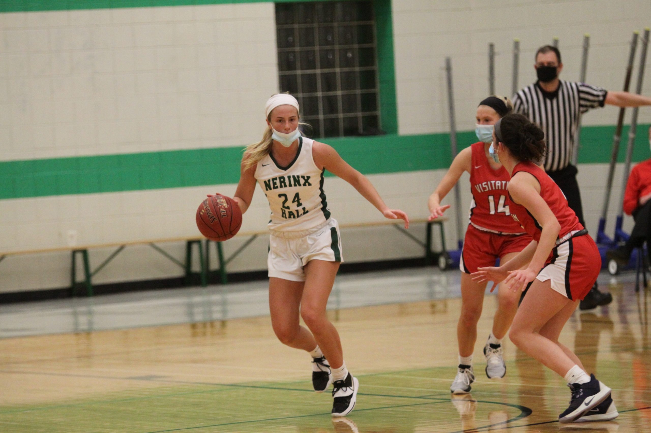 Clemson soccer commit still shining in final season on the basketball ...