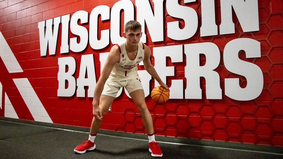 Wisconsin commit Connor Essegian trying to end historic Central Noble ...