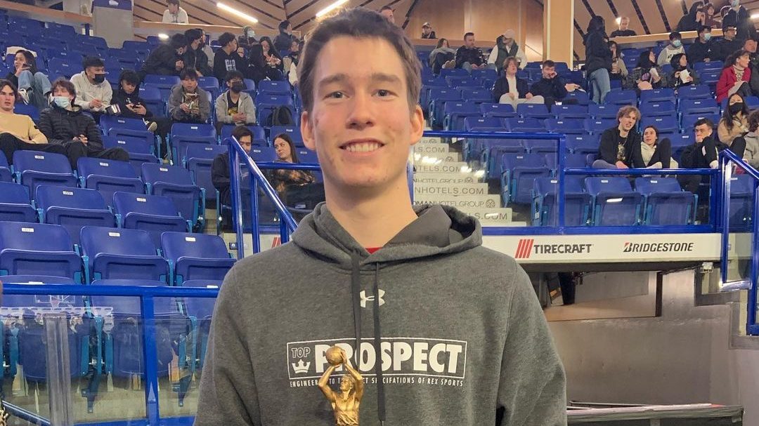 The apple doesn't fall far from the tree for Brentwood College star ...