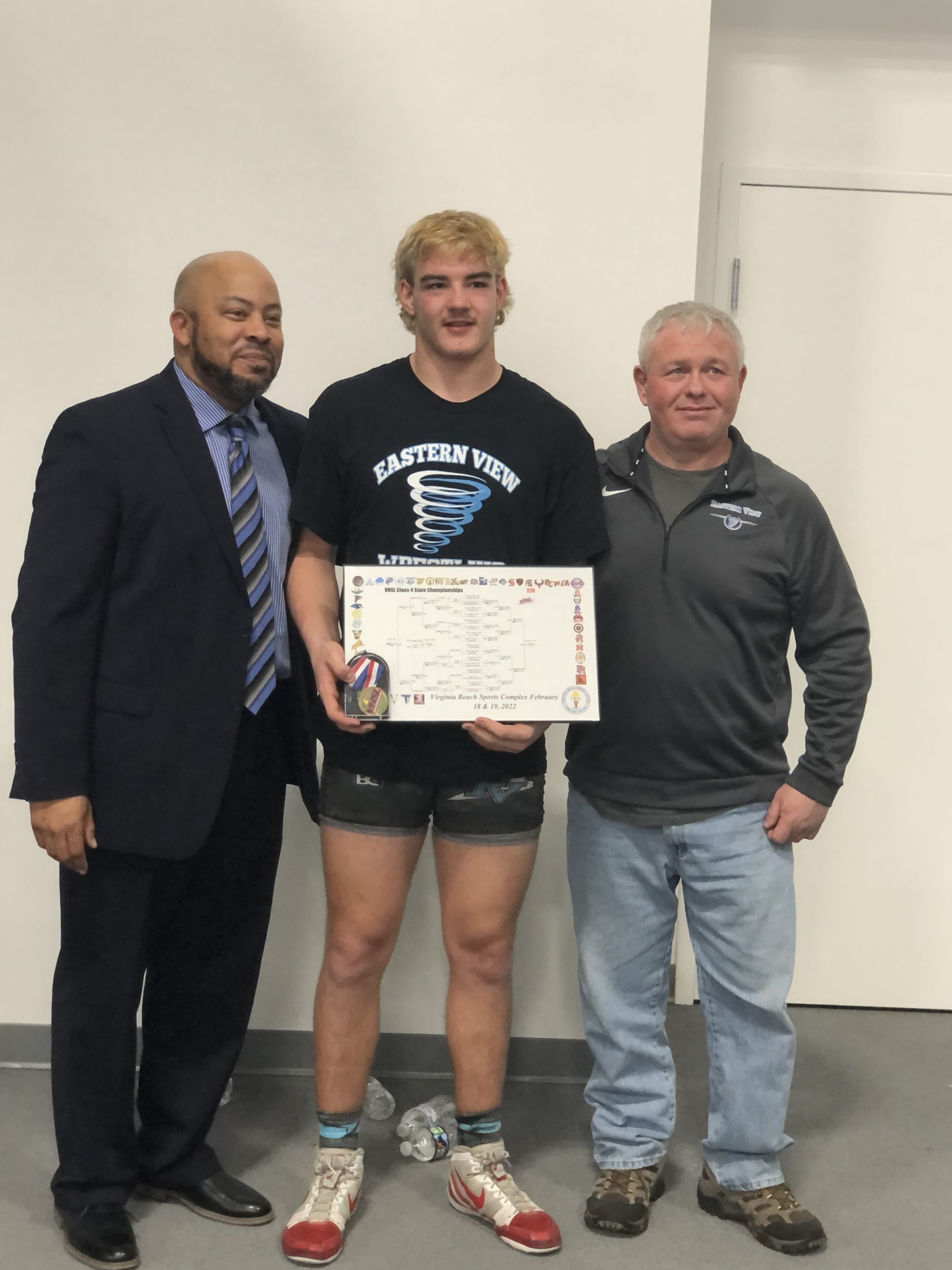 High hopes for Eastern View freshman, VA wrestling champion Brett ...