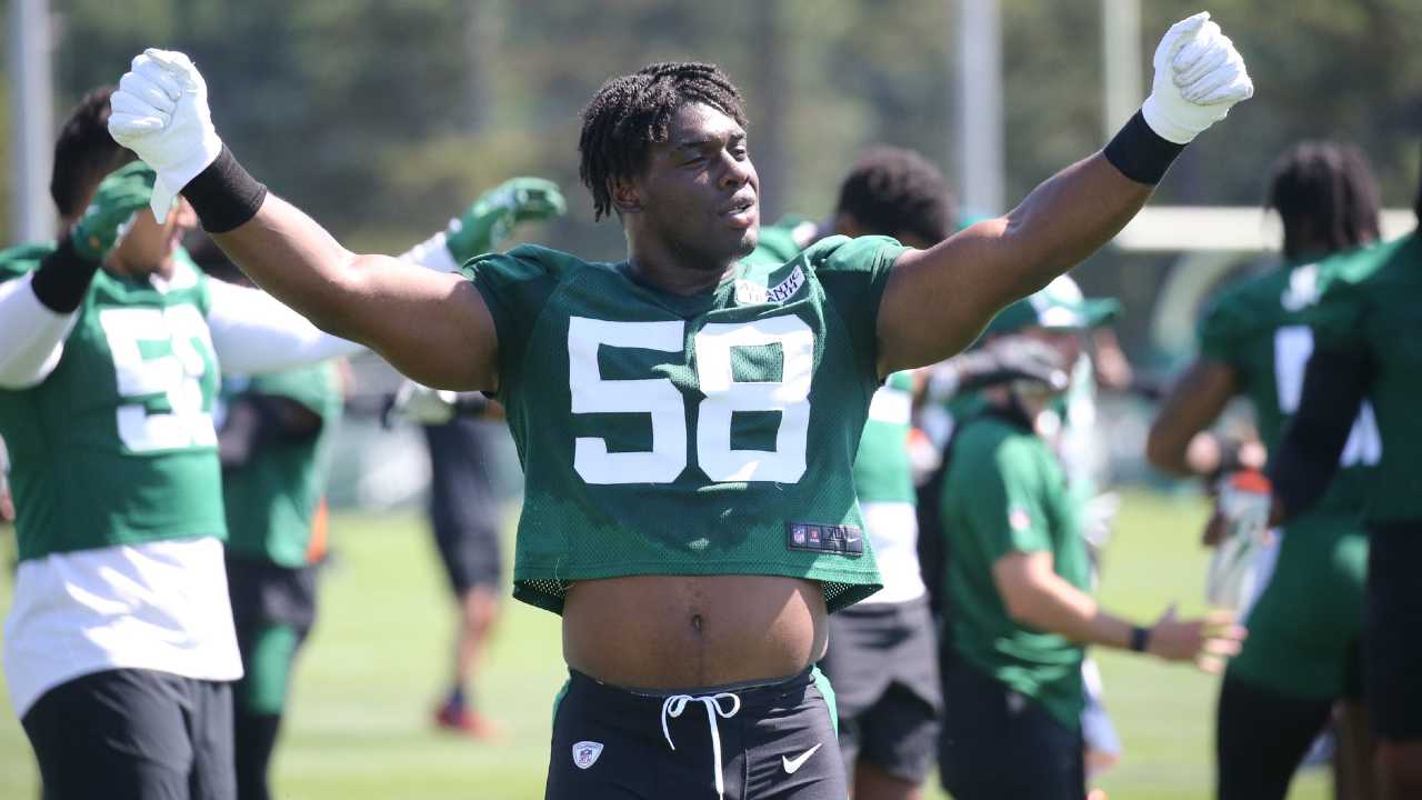 Carl Lawson represents Milton High School at NFL level