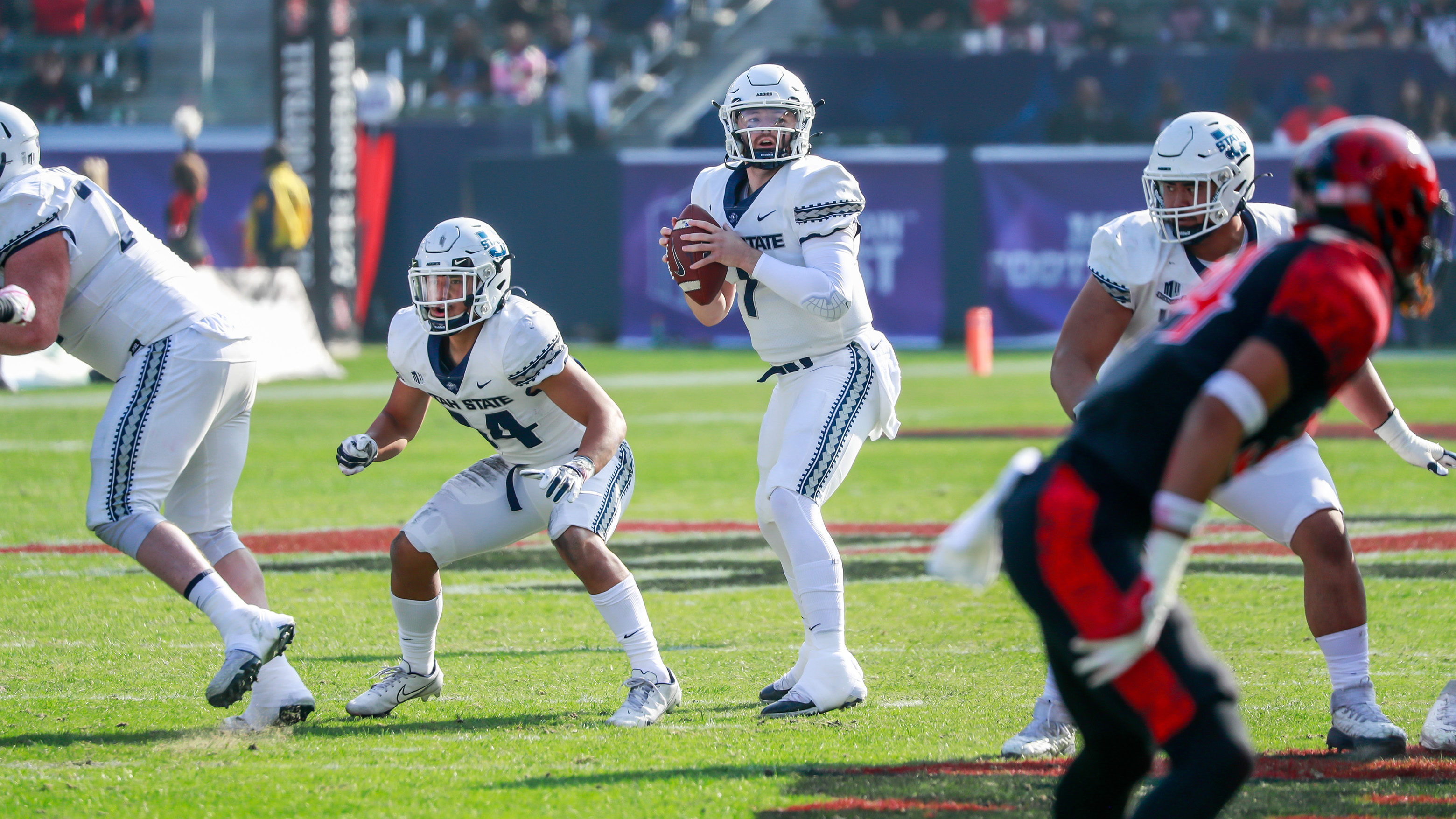 Get to know Utah State quarterback Logan Bonner - BVM Sports