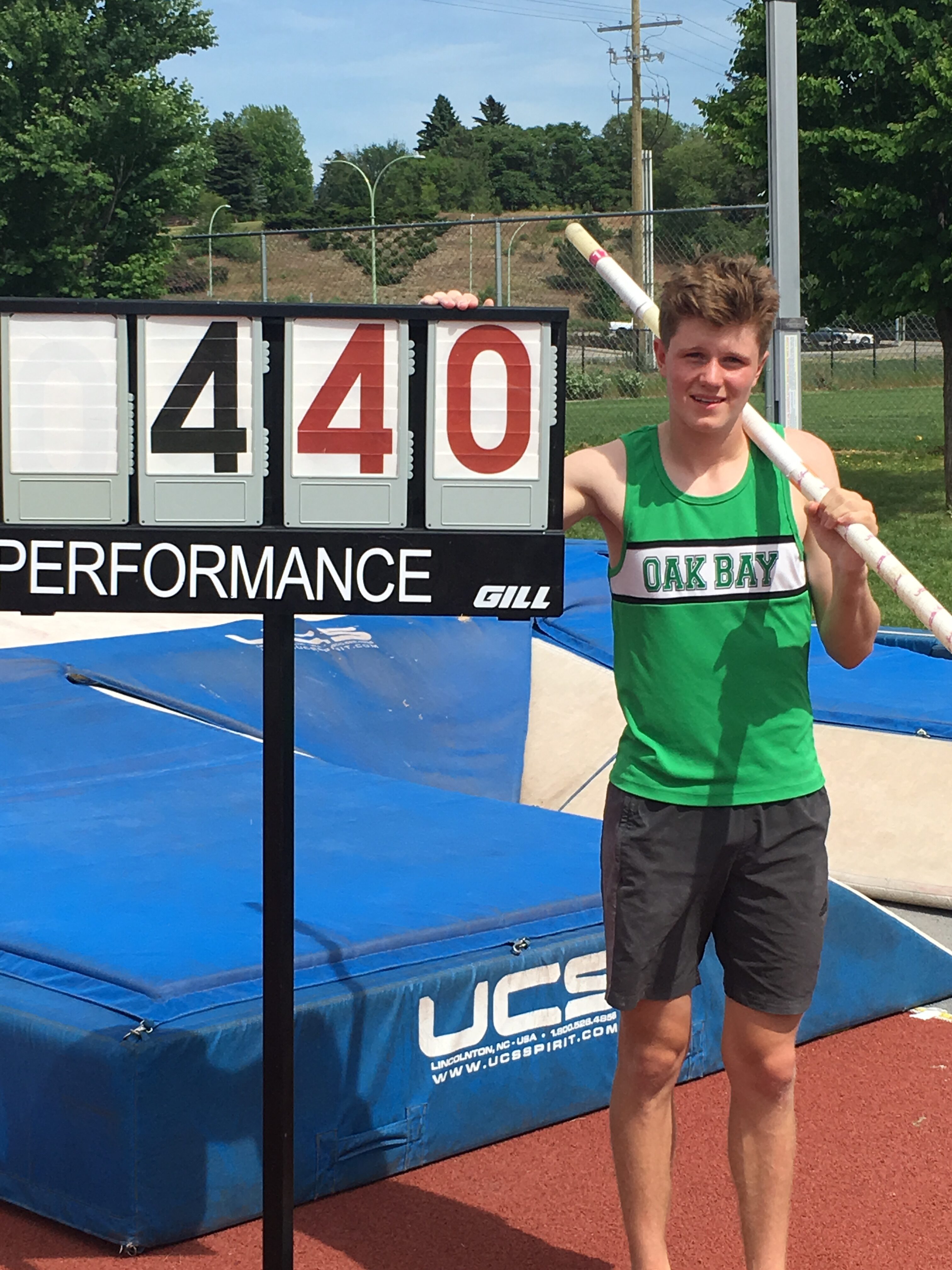Meet Victoria's Isaac Clements: Pole vault champion - BVM Sports