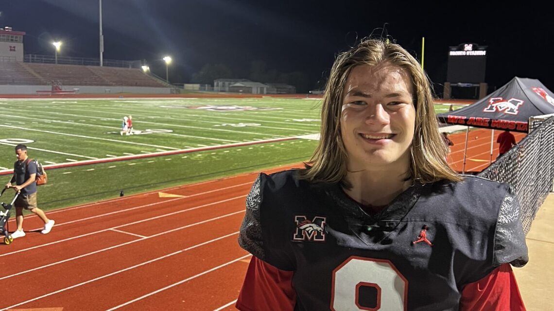 Viral ambidextrous QB Mikey Gow transfers to HS in Oklahoma