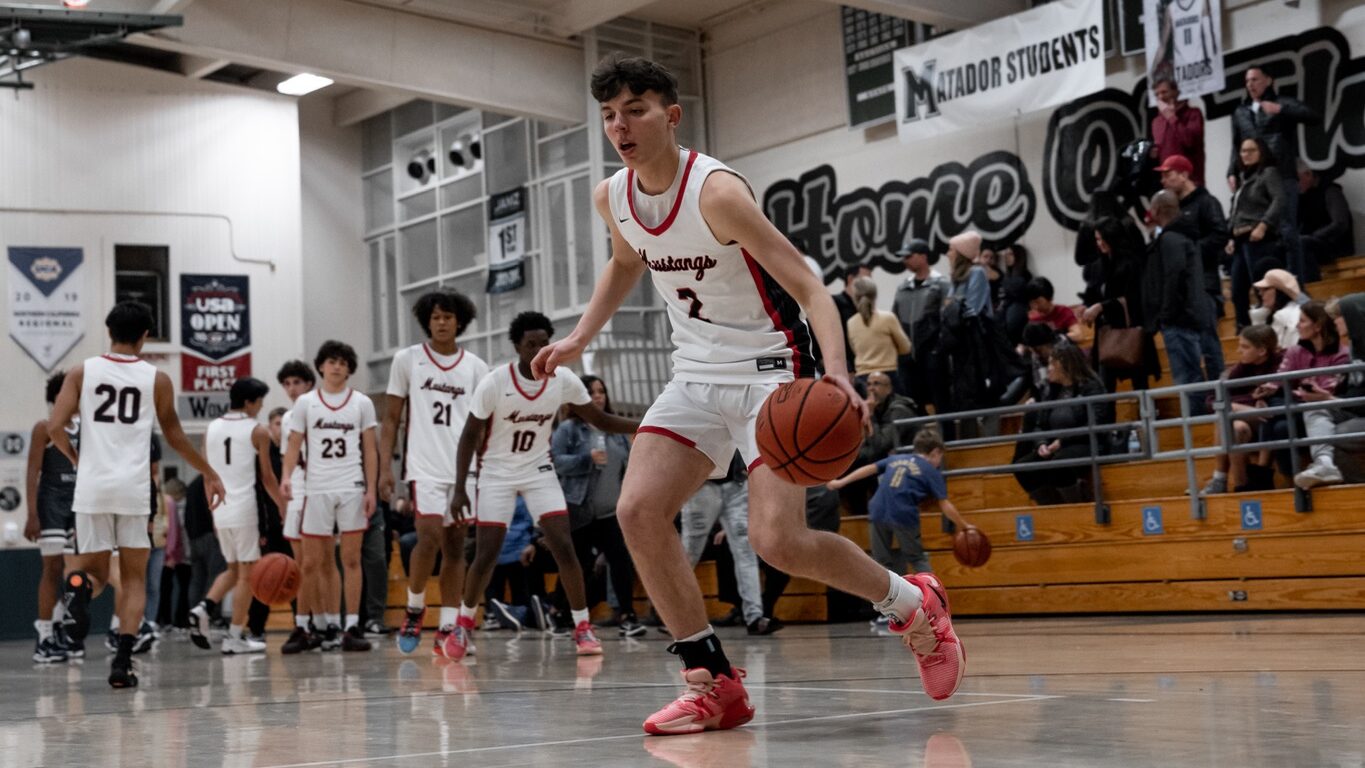 Q&A with Monte Vista basketball player, senior Daniel Cojocaru - BVM Sports