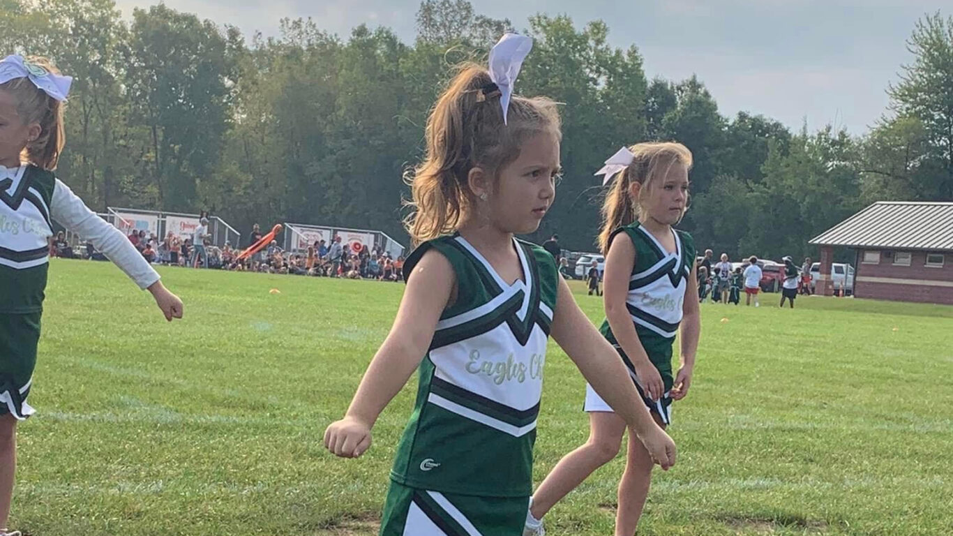 Meet GlenOak Youth Football cheerleader Skylar Wilson - BVM Sports