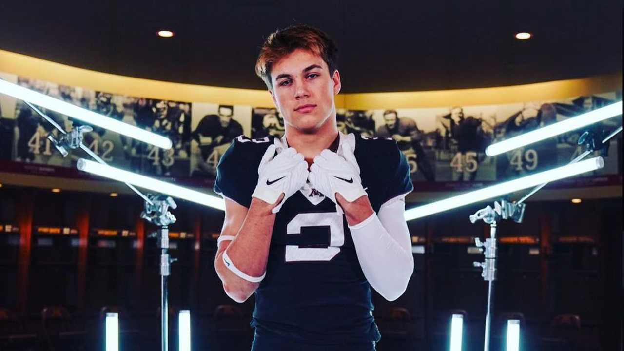 Koi Perich: From a town of 2,222 to Golden Gopher football