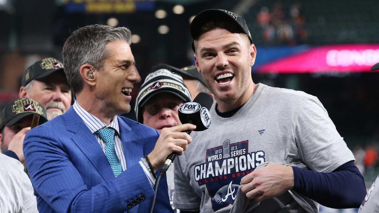 Which World Series champs had the most regular-season losses?