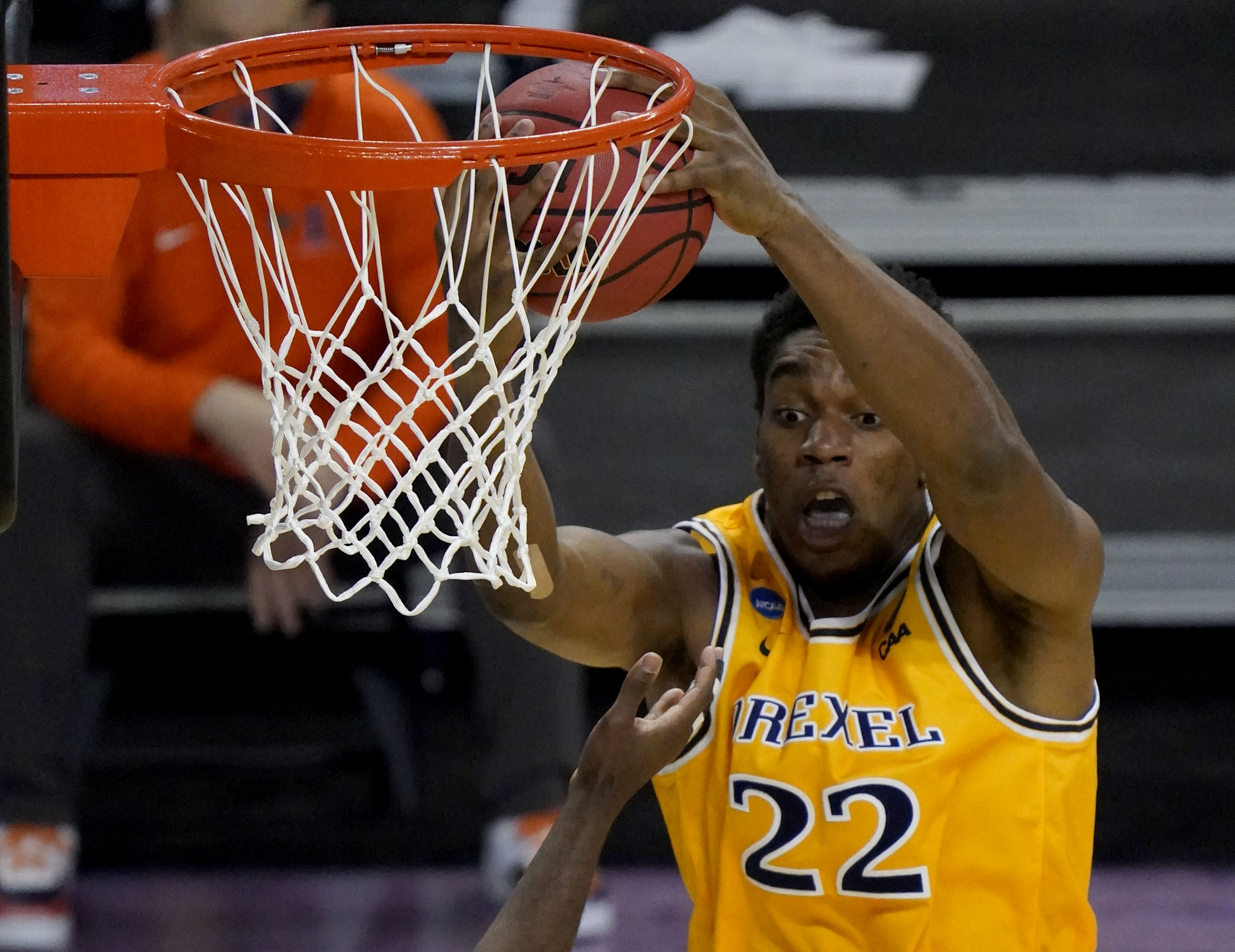 Amari Williams transferring; 5 landing spots for forward