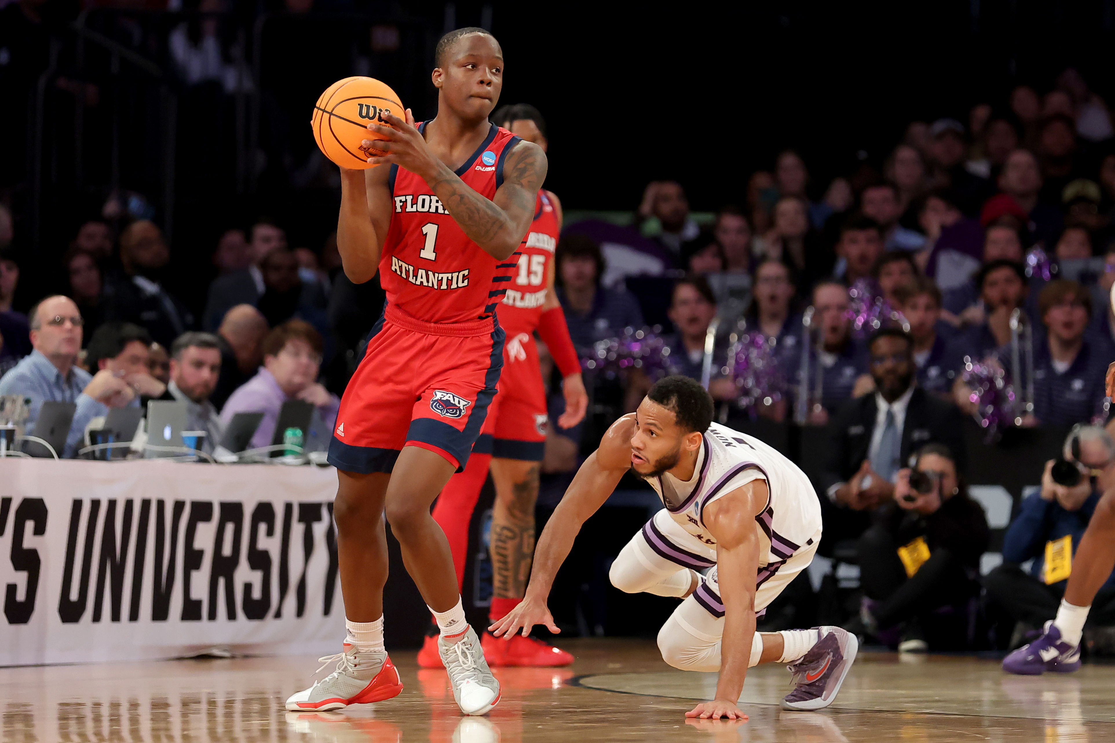 Johnell Davis enters transfer portal: 5 landing spots for star