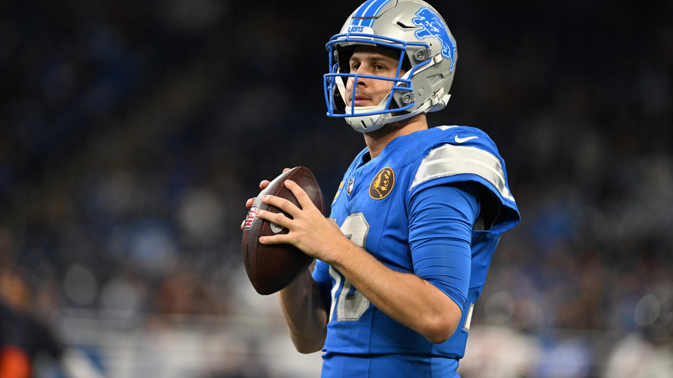 Smartest NFL QBs in NFC North by GPA, degree, cognitive score