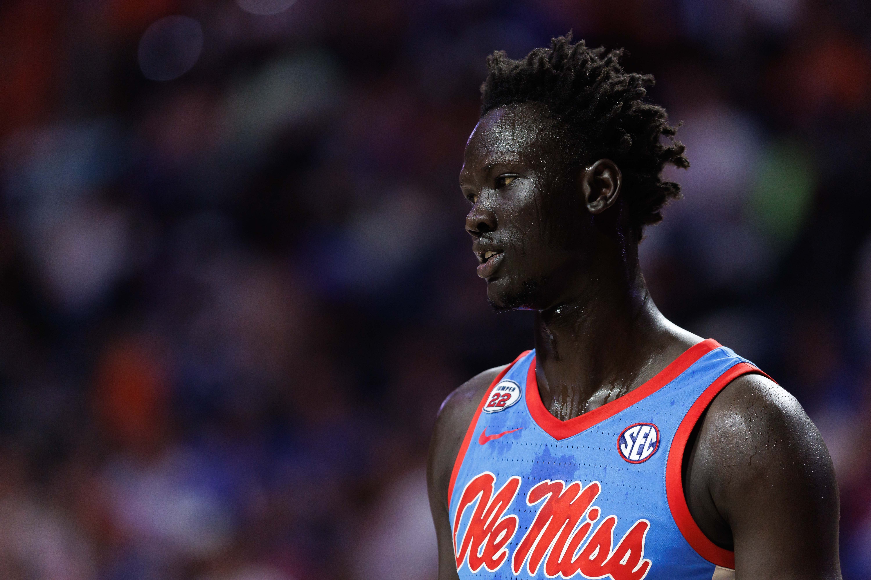 John Bol transferring: 5 landing spots for 7-foot-2 center